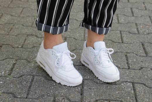 Femme : comment bien porter ses sneakers ? – guide féminin